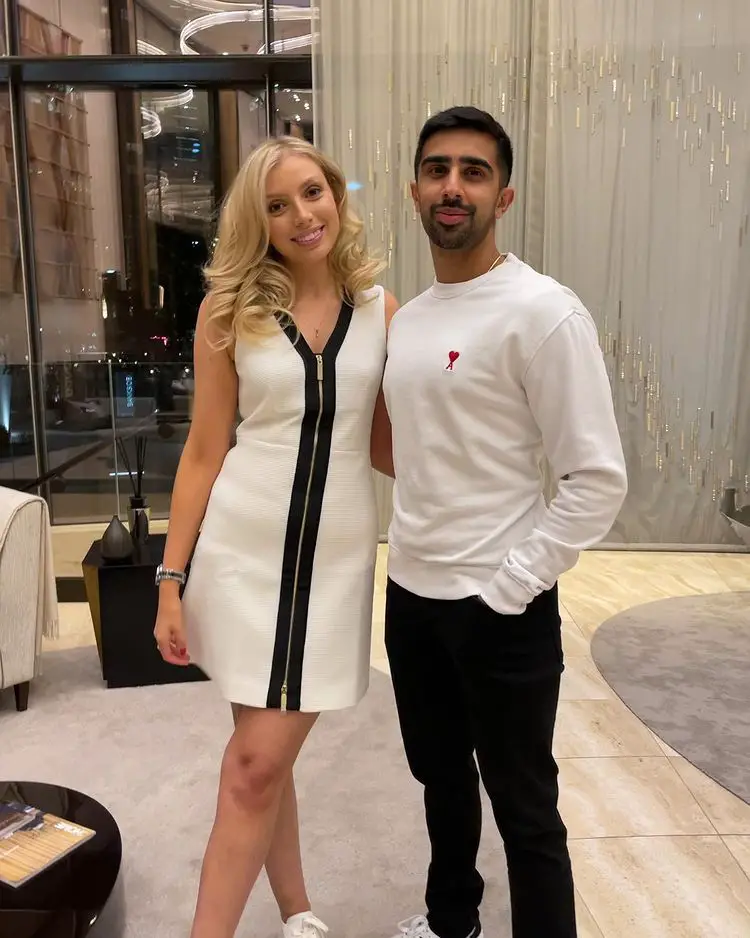 Sidemen’s Vikkstar Got Engaged To Girlfriend Ellie Harlow Sidemen’s Vikkstar Got Engaged To Girlfriend Ellie Harlow